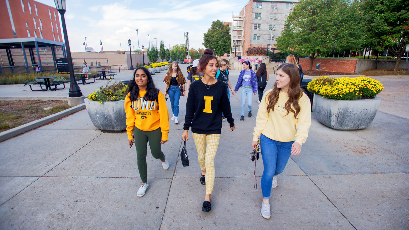Join the Program | Honors Program - The University of Iowa